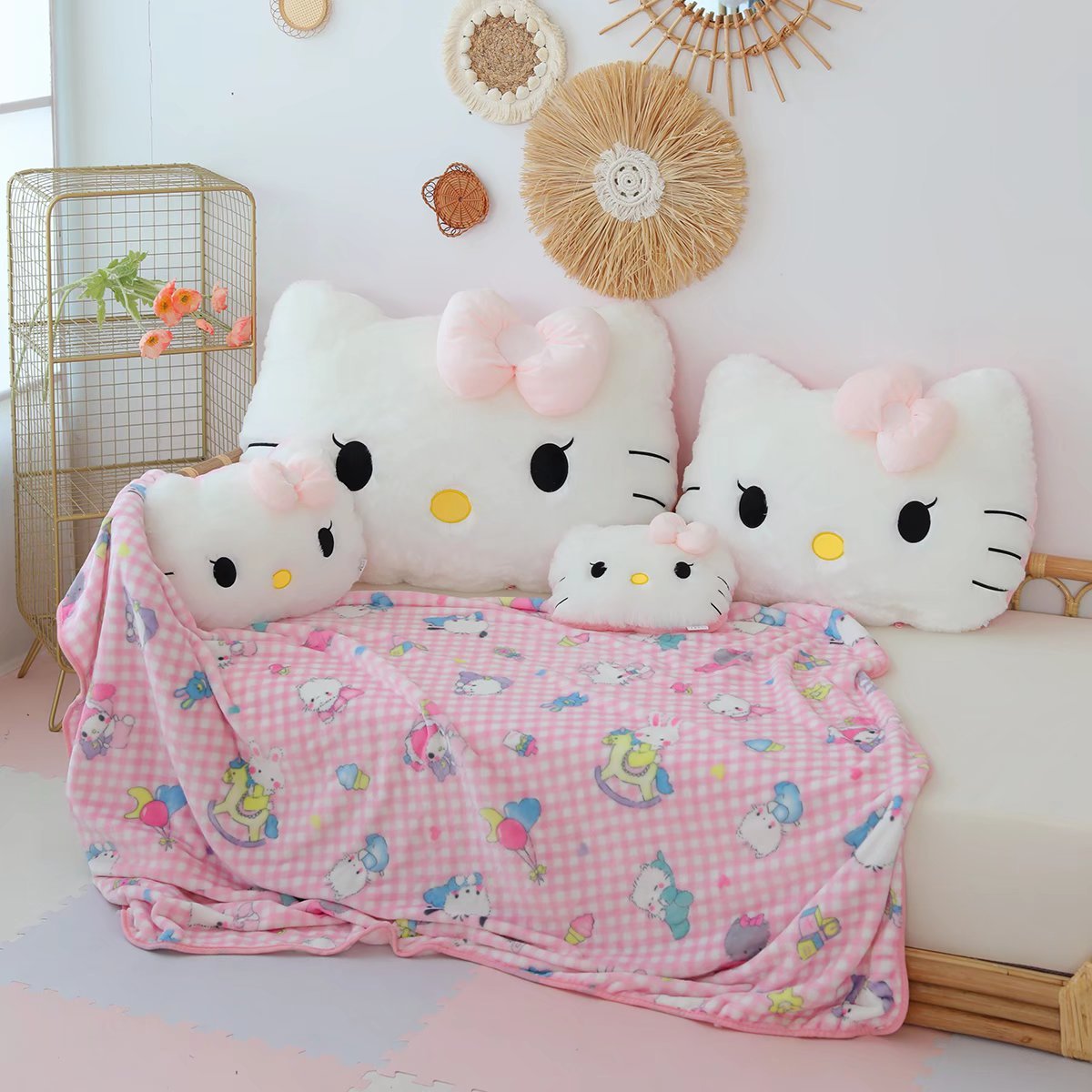 Sanrio Hello Kitty Cushion & Blanket - Kawaiimi